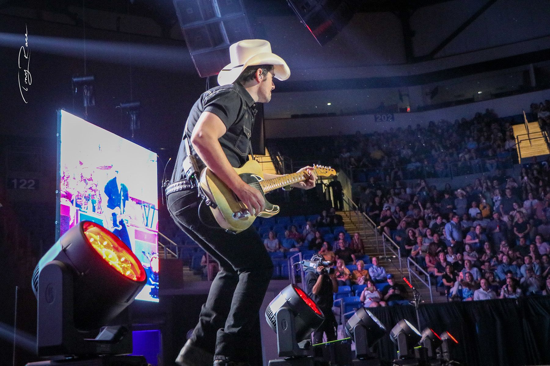 Glennon LIVE - Contemporary Productions